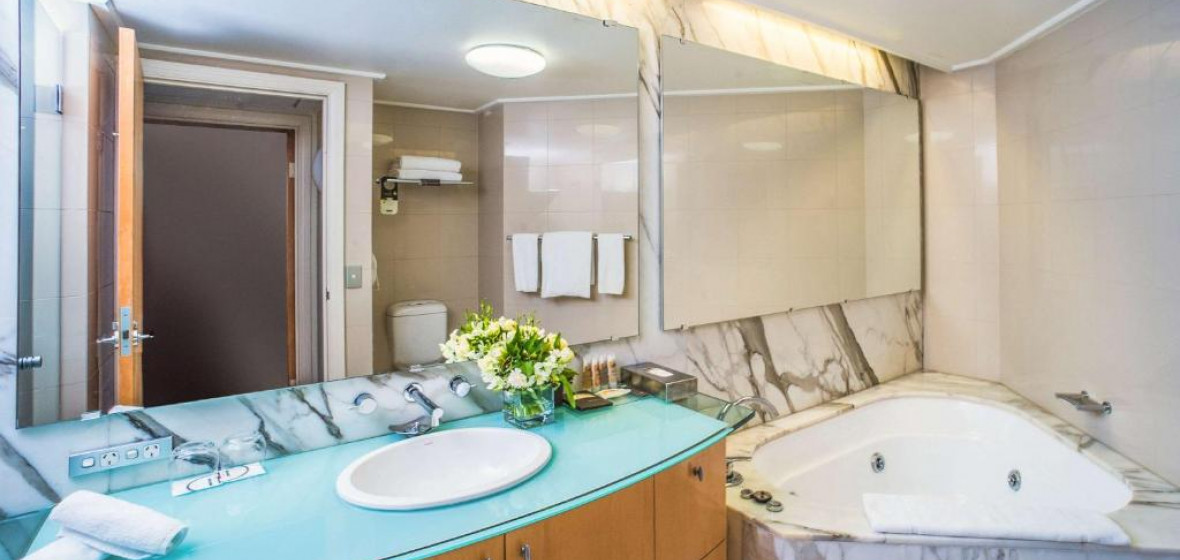 Pullman Quay Grand Sydney Harbour, Sydney Review | The Hotel Guru