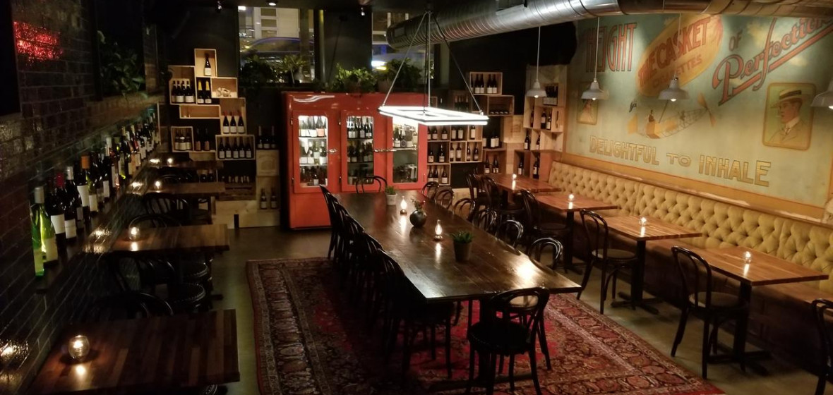 The Publishing House, Chicago Review | The Hotel Guru