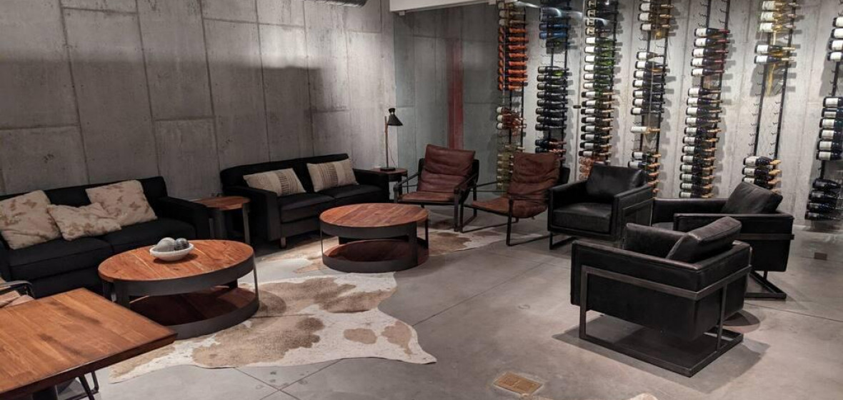 Wine Stone Inn, California, United States of America. Expert reviews ...