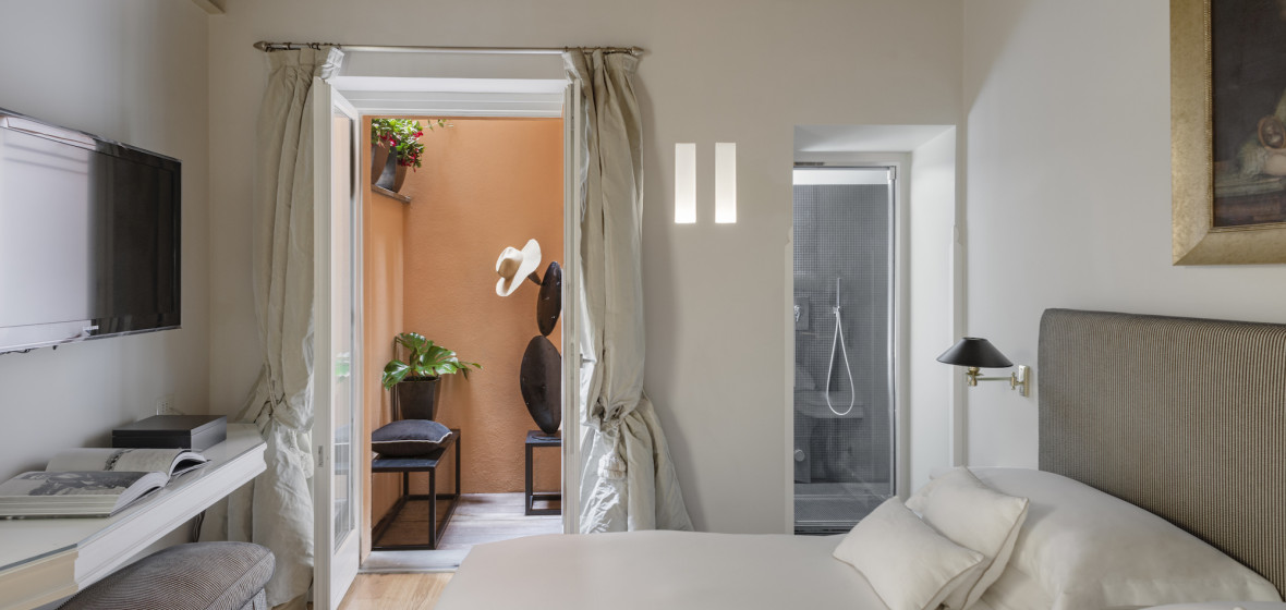 Crossing Condotti, Rome Review | The Hotel Guru
