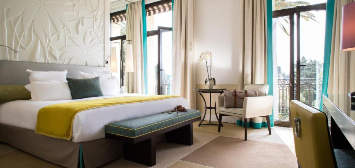 Hotel Royal Riviera, Côte d'Azur, France. Expert reviews and highlights ...