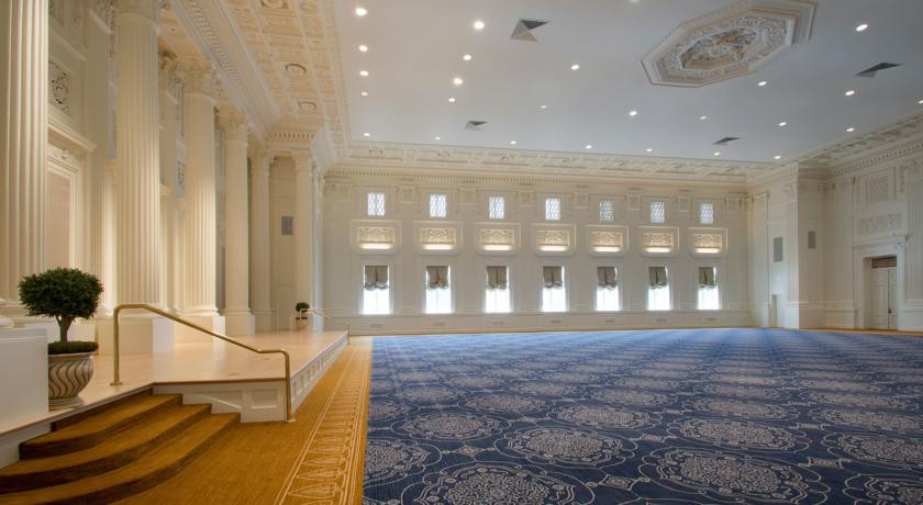 The Sentinel, Portland Review | The Hotel Guru