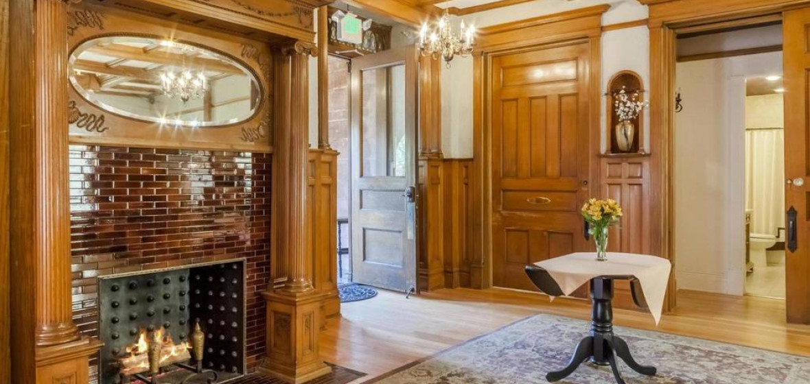 Patterson Inn, Denver Review | The Hotel Guru