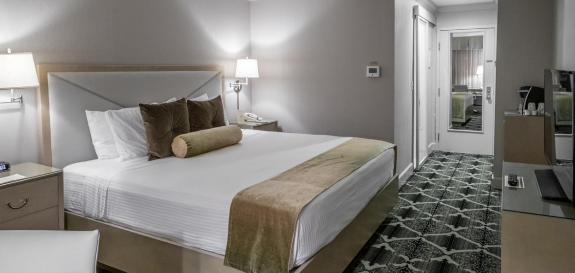 Bell Tower Hotel, Ann Arbor, United States of America. Expert reviews ...