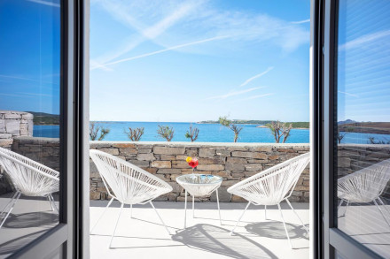 Parilio, Paros (Naoussa paros), Greece. Expert reviews and highlights ...