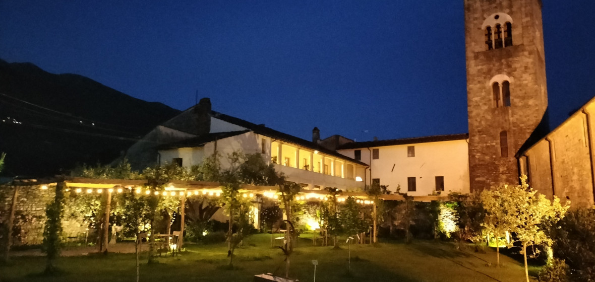 Badia Giulia, Camaiore (Tuscany), Italy. Expert reviews and highlights ...