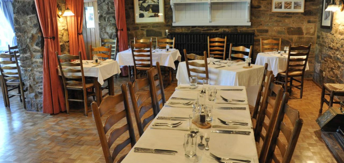 The Hand at Llanarmon, Denbighshire Review | The Hotel Guru