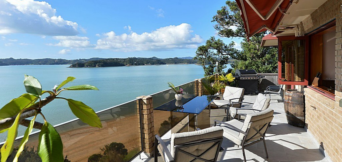 Bay of Islands Beach House, Bay of Islands Review | The Hotel Guru