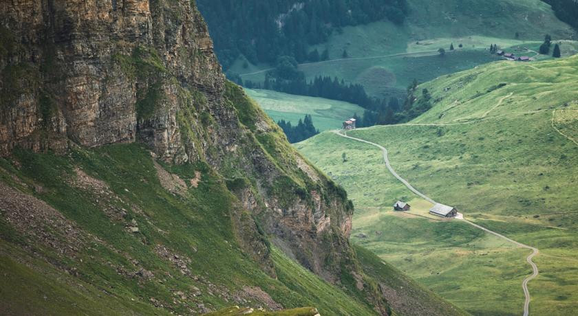 Barghuis Jochpass, Engelberg Review | The Hotel Guru