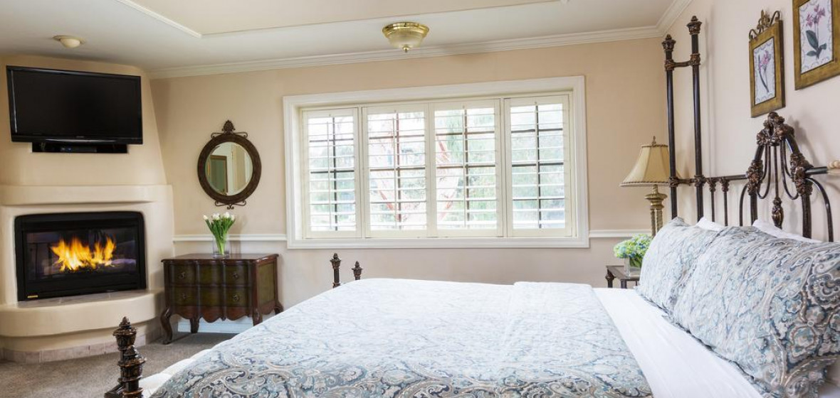 Coachman's Inn, Carmel, USA | Discover & Book | The Hotel Guru