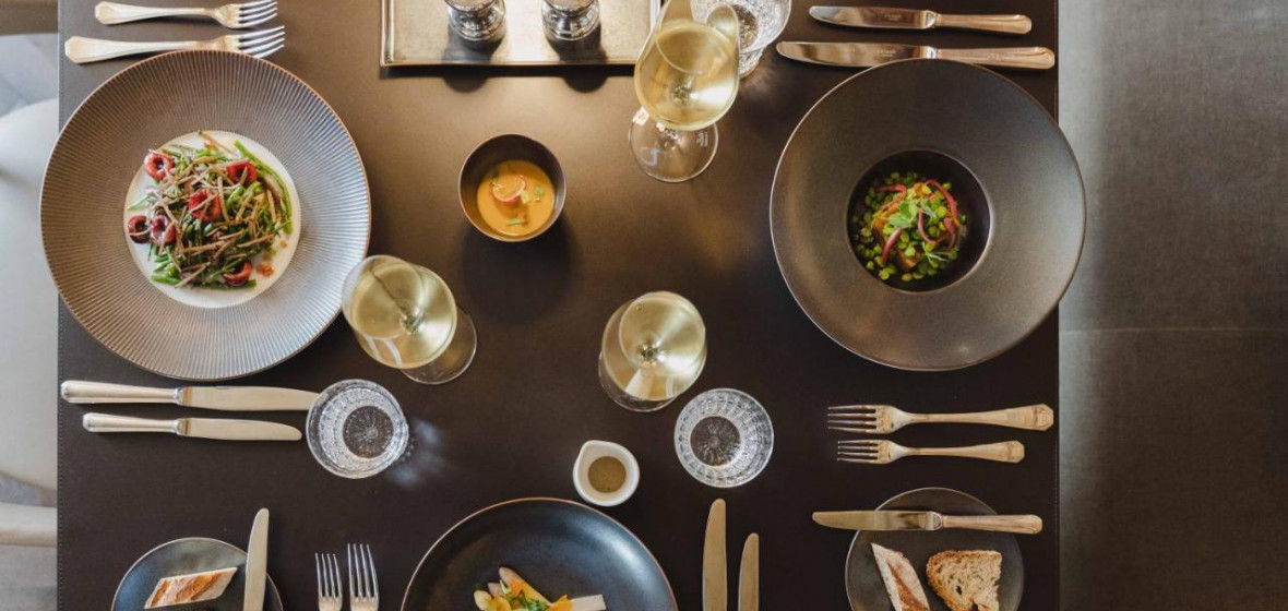 Maison Villeroy, Paris (Champs Elysees), France. Expert reviews and ...