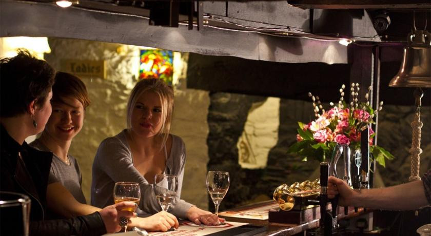 The Cott Inn, Devon Review | The Hotel Guru