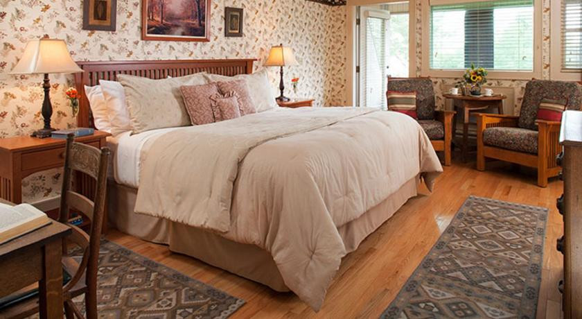 Friends Lake Inn, New York State Review | The Hotel Guru