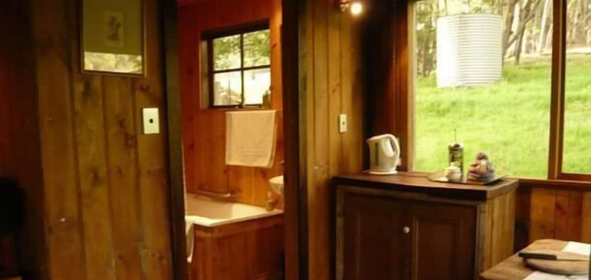 Braeside Mount Macedon Country Retreat B&B, Victoria, Australia. Expert ...