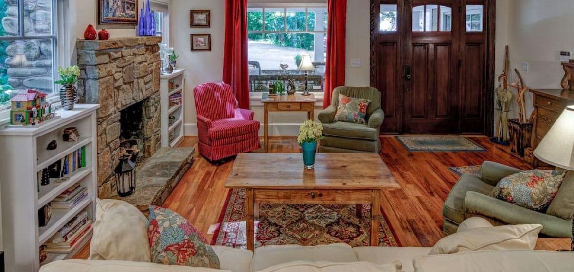 Arbor House, North Carolina, United States of America. Expert reviews ...