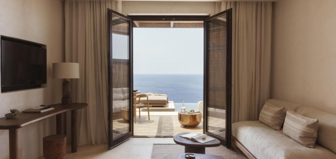 Gundari Resort, Folegandros, Greece. Expert reviews and highlights ...