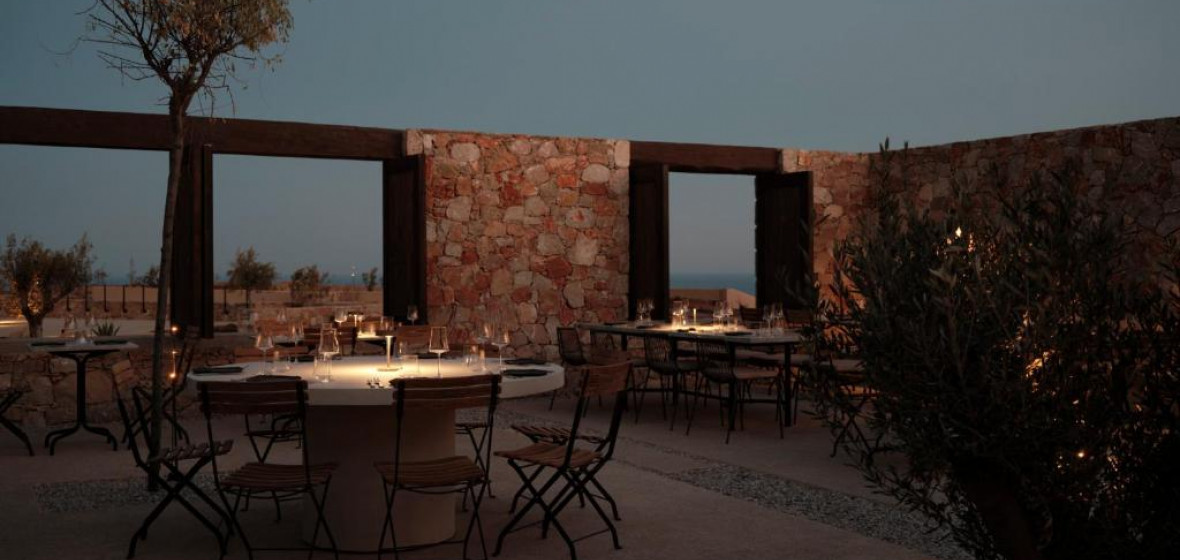 Gundari Resort, Folegandros, Greece. Expert reviews and highlights ...