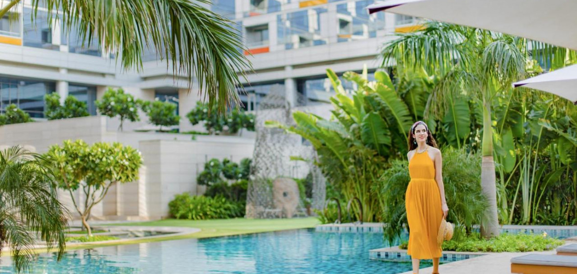Andaz Hotel Pool