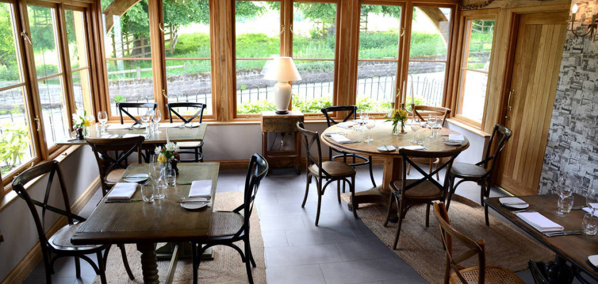 Duncombe Arms, Staffordshire Review | The Hotel Guru