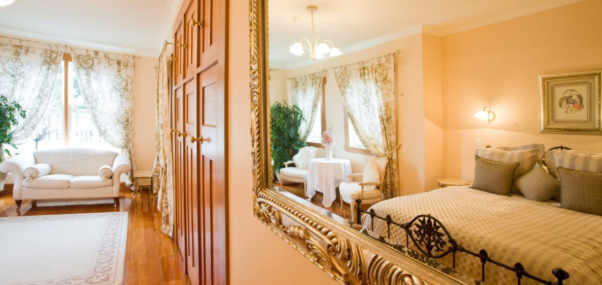 McHardy Lodge, Napier Review | The Hotel Guru