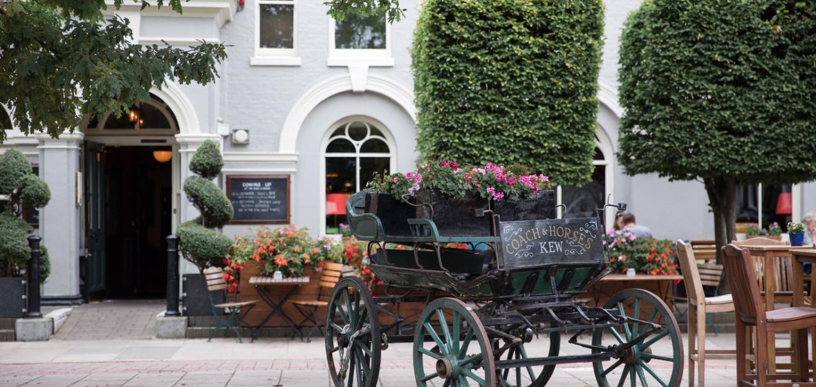 The Coach and Horses, London, London Review | The Hotel Guru