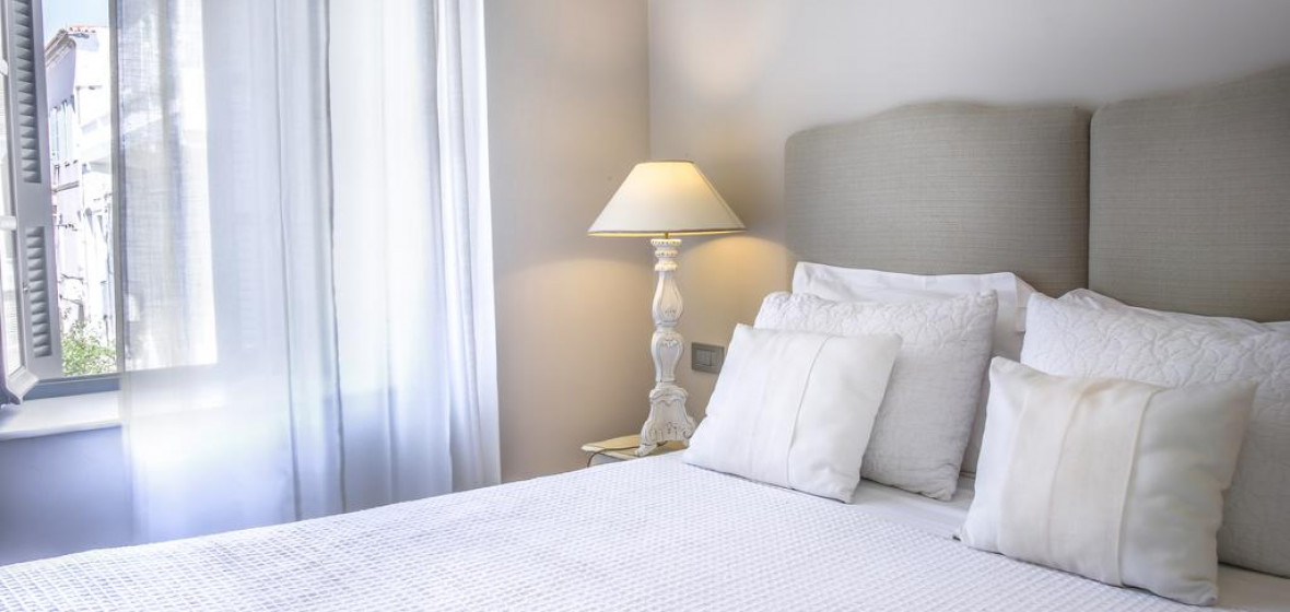 Micra Anglia, Andros Review | The Hotel Guru