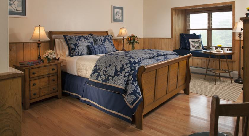 Friends Lake Inn, New York State Review | The Hotel Guru