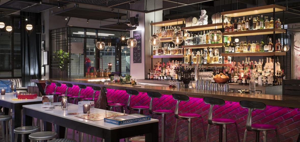 Moxy Chicago Downtown, Chicago Review | The Hotel Guru