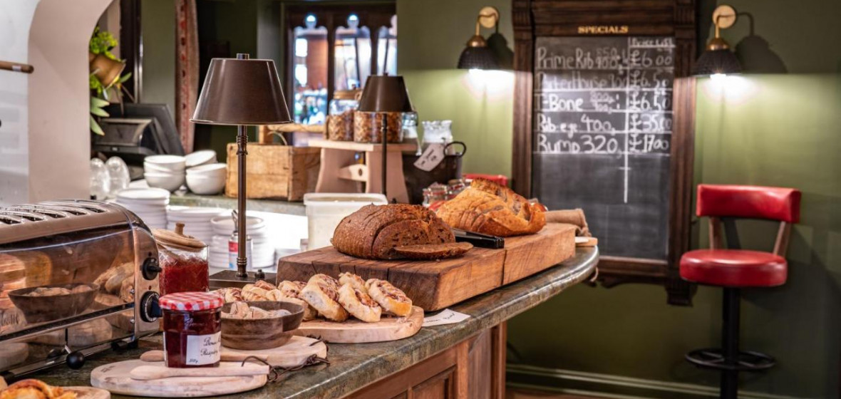 The Double Red Duke, Oxfordshire Review | The Hotel Guru