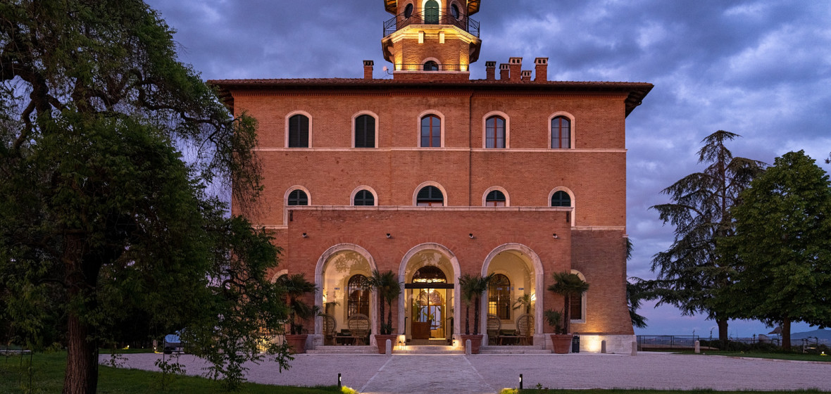 Precise Tale Poggio Alla Salla, Montepulciano (Tuscany), Italy. Expert ...