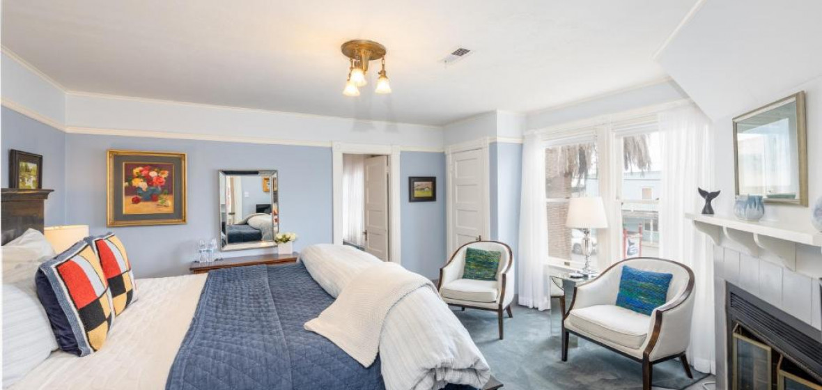 Nantucket Whale Inn, Half Moon Bay (California), United States of ...