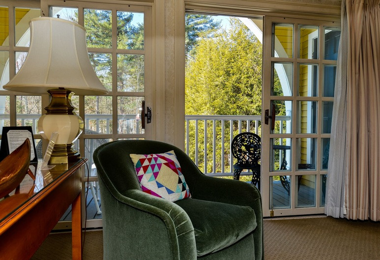 Bedford Village Inn, New Hampshire Review | The Hotel Guru