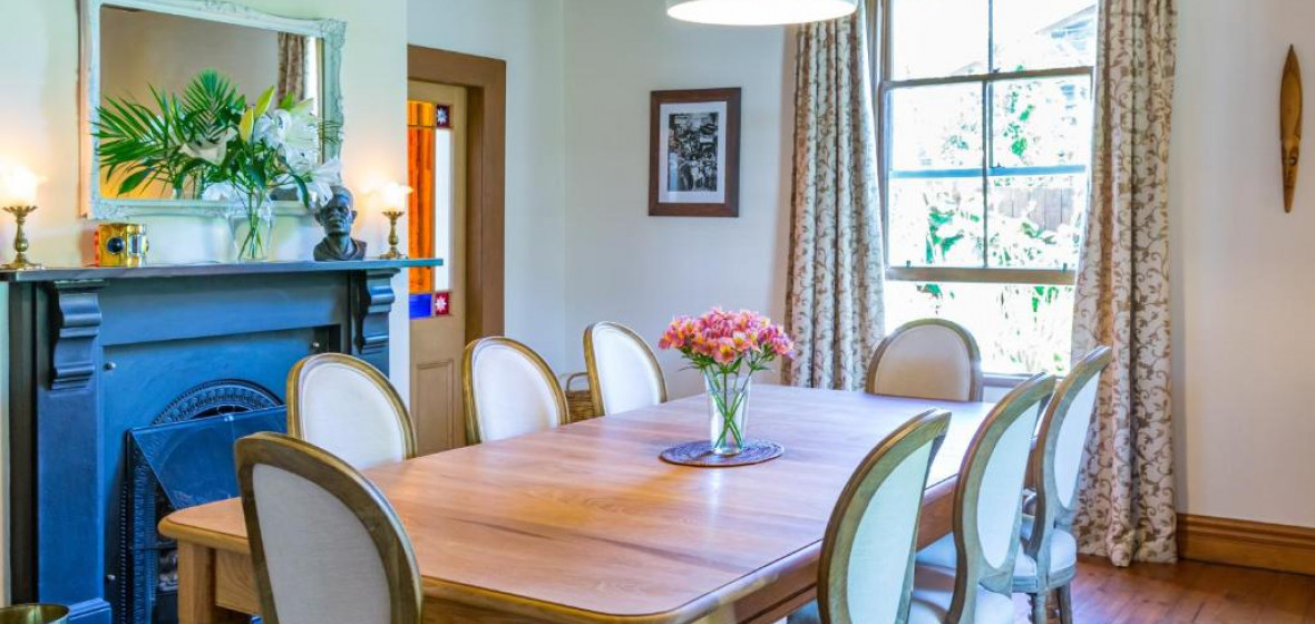 French Bay House, Akaroa, New Zealand. Expert reviews and highlights ...
