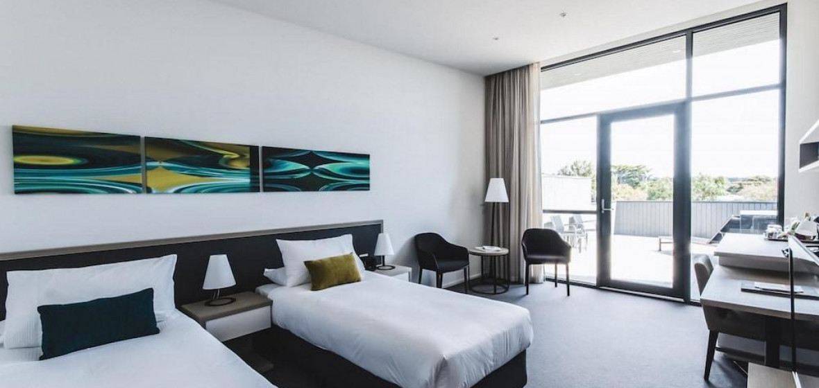 Flinders Hotel, Victoria, Australia. Expert reviews and highlights ...