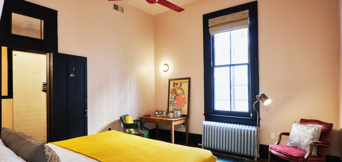 Columns, New Orleans (Louisiana), United States of America. Expert ...