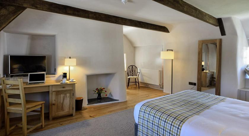Eversfield Organic at The Ring of Bells Inn, Devon Review | The Hotel Guru