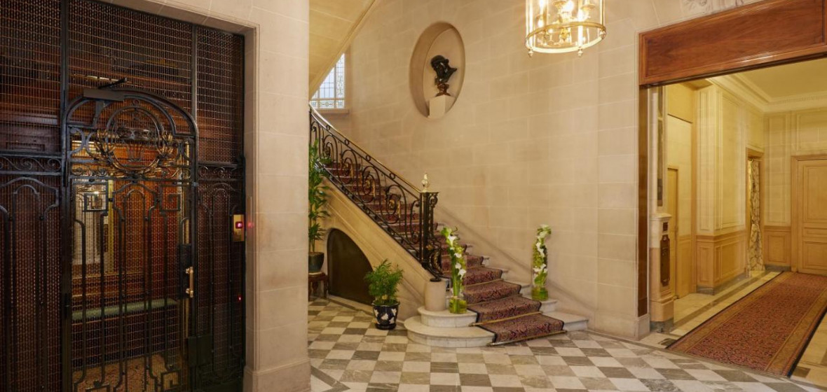 Hotel Raphael, Paris (Champs Elysees), France. Expert reviews and ...
