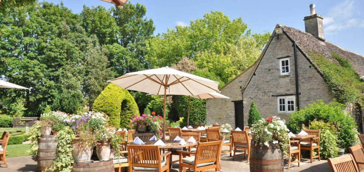 The Old Swan, Oxfordshire Review | The Hotel Guru