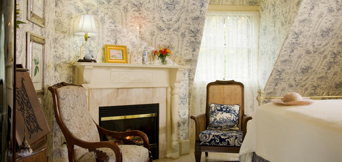 Berry Manor Inn, Rockland Review | The Hotel Guru