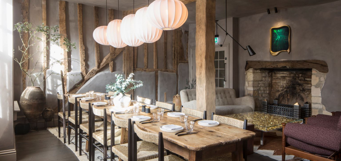 Bull Burford, Burford (Oxfordshire). Expert reviews and highlights ...