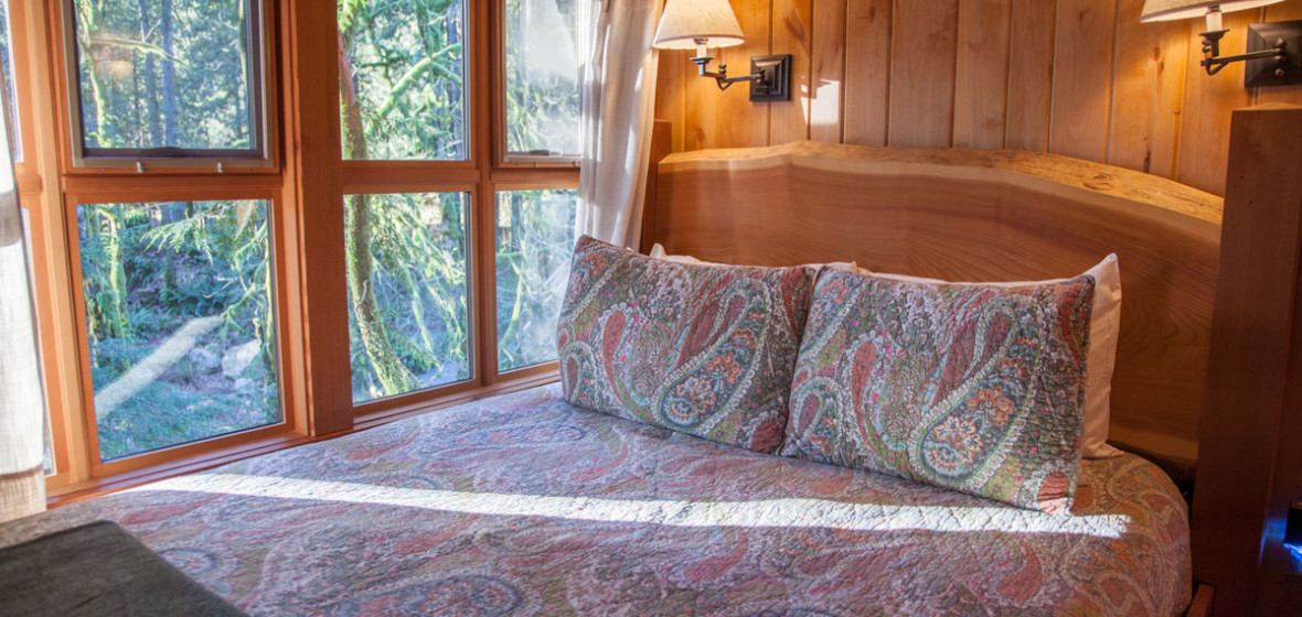 Treehouse Point, Washington State, United States of America. Expert ...