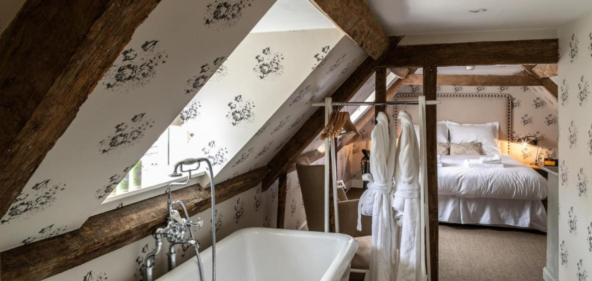 The Swan Inn, Oxfordshire, Oxfordshire Review | The Hotel Guru