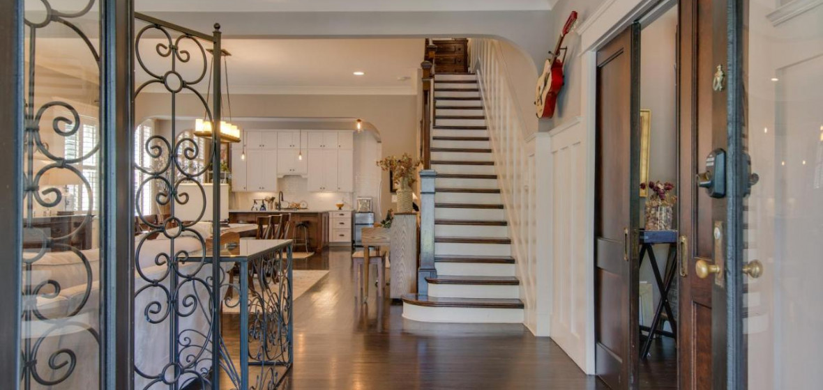 Caroline House, Nashville Review | The Hotel Guru