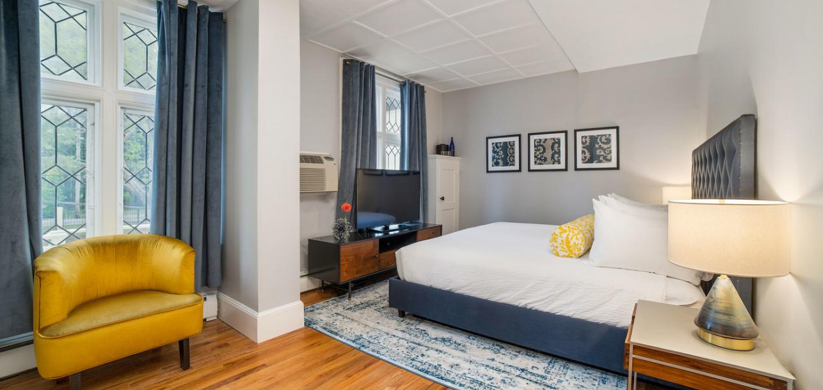 Seven Hills Inn, Lenox Review | The Hotel Guru