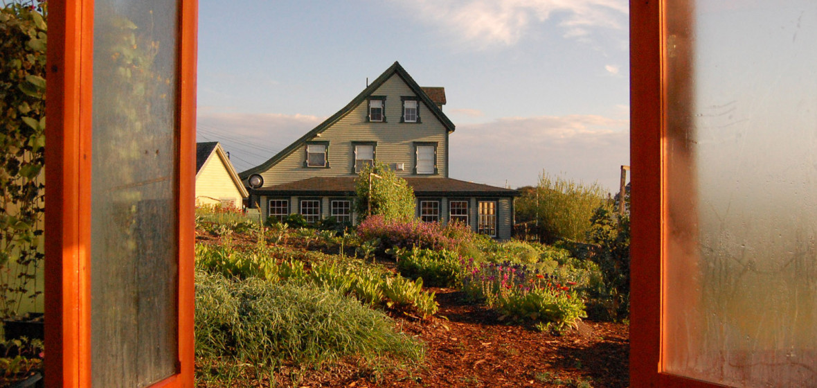 Fisher's Loft, Newfoundland (Port Rexton), Canada. Expert reviews and ...