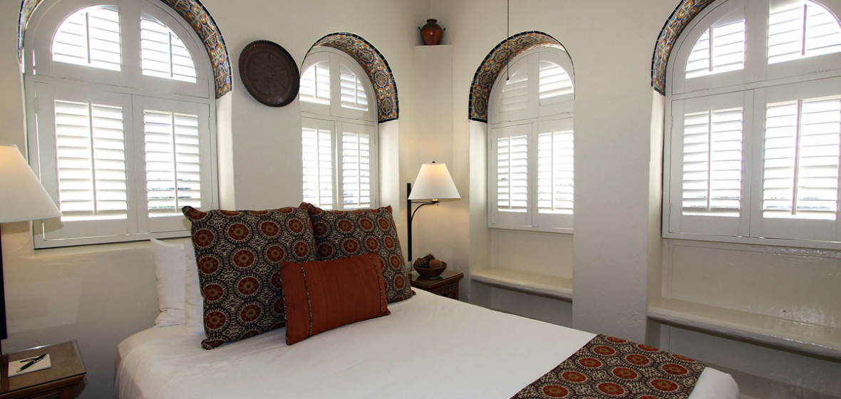 Cypress Inn, Carmel Review | The Hotel Guru