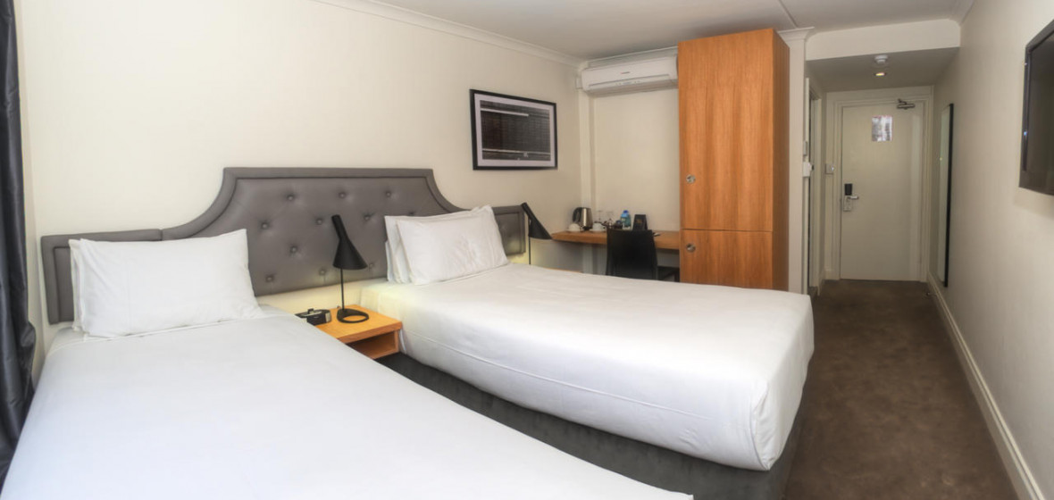 Pensione Hotel, Perth Review | The Hotel Guru