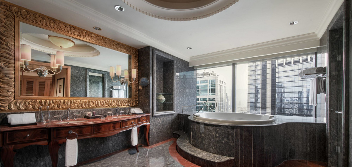 The Ritz-Carlton Jakarta, Mega Kuningan, Jakarta (Java), Indonesia ...