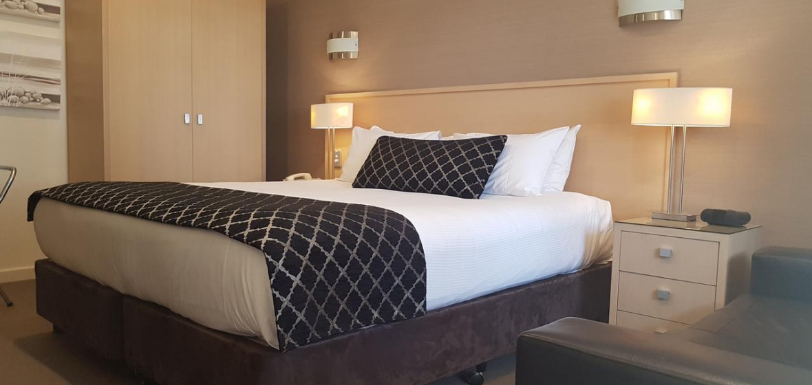 Largs Pier Hotel, Adelaide Review | The Hotel Guru