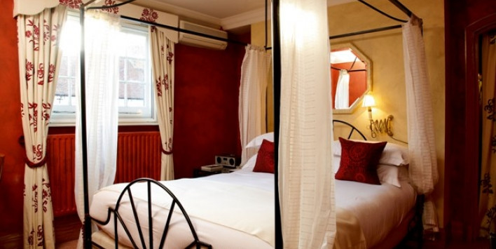 The Waterside Inn, Berkshire, UK | Discover & Book | The Hotel Guru